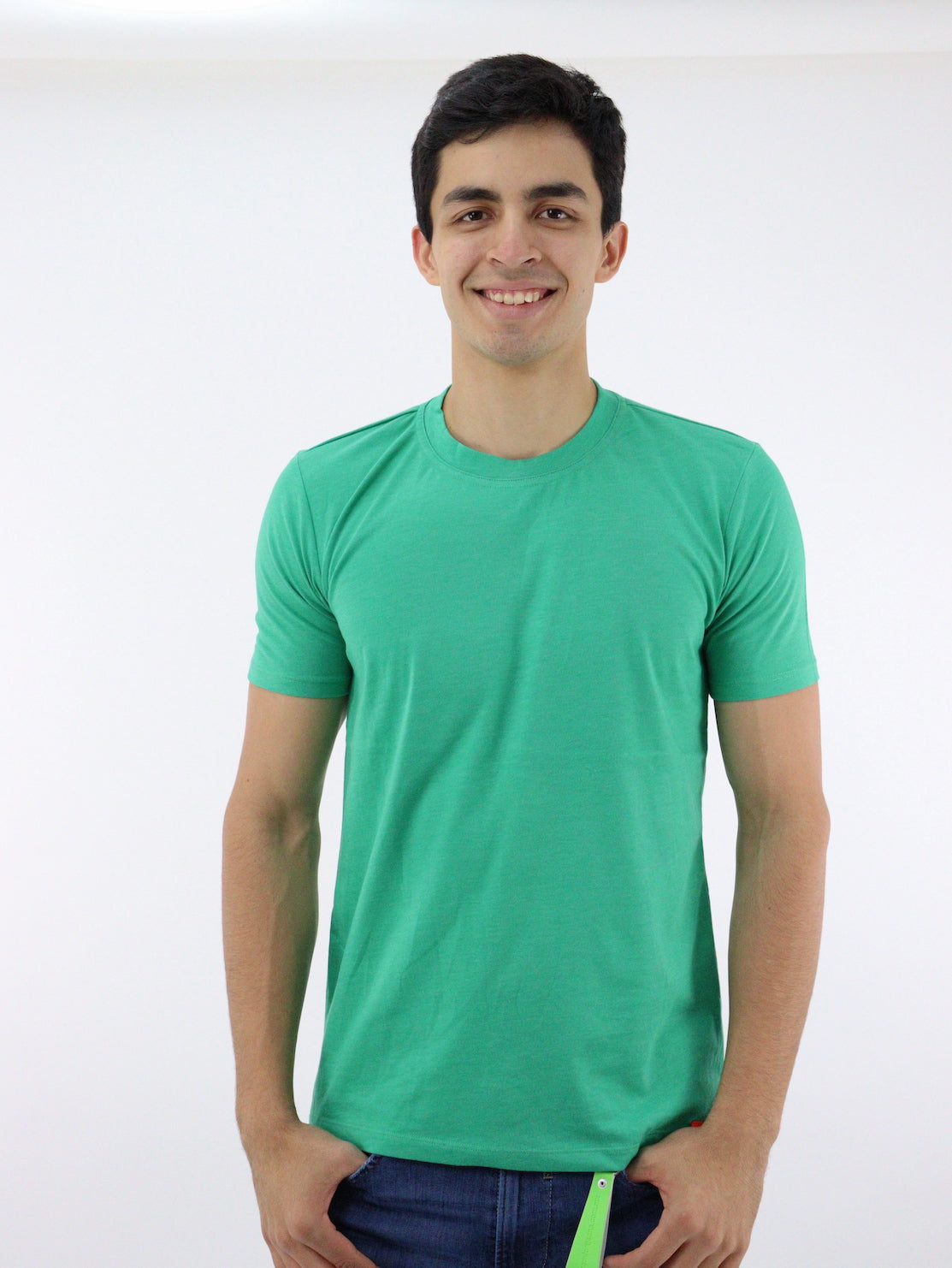 Playera básica manga corta de color verde – COMFORT JEANS